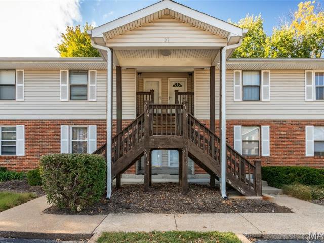 2112 New Sun Dr, Florissant, MO 63031 | MLS #25069