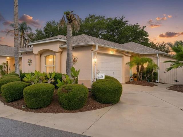 2112 Alfredo Ave, Lady Lake, FL 32159