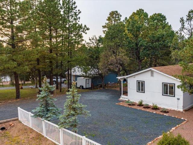 2112 Bluejay Road