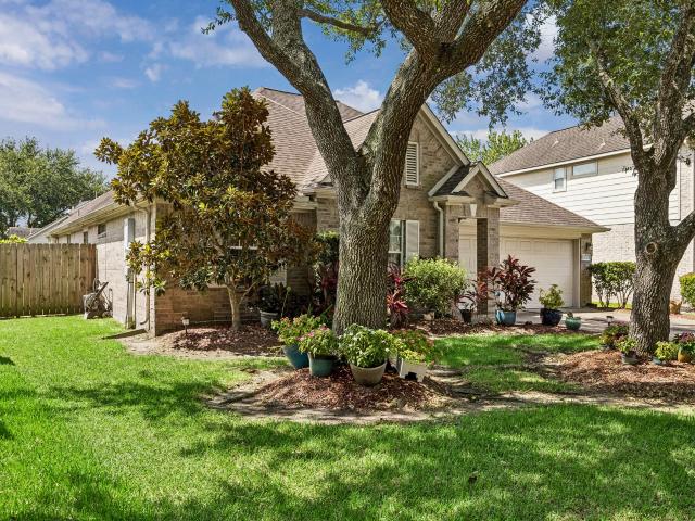 2112 Bristol Breeze Lane