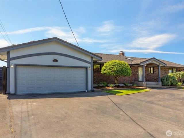 2112 Browns Point Blvd, Tacoma, WA 98422