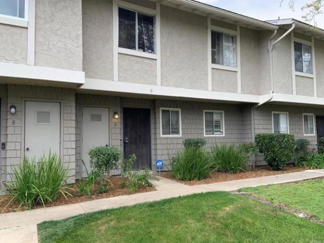 2112 E Vista Way #18, Vista, CA 92084