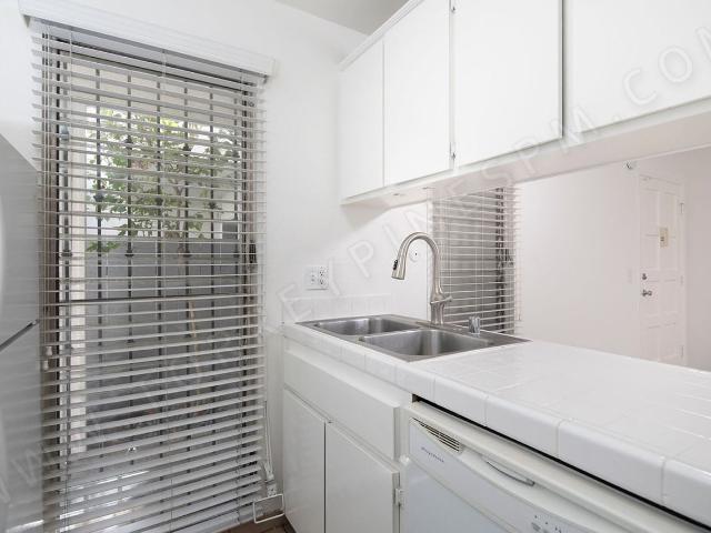 2112 Garnet Avenue 1 Bedroom Apartment for Rent at 2112 Garnet Ave, San Diego, CA 92109 Pacific Beach