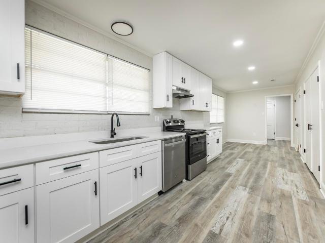 2112 Lancelot Lane