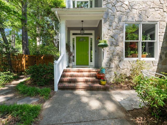 2112 Ridgefield Drive