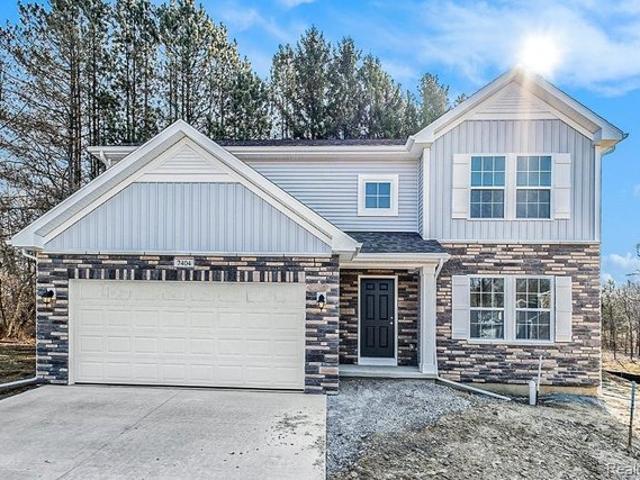 2112 Stillwater Dr, Davison, MI 48423