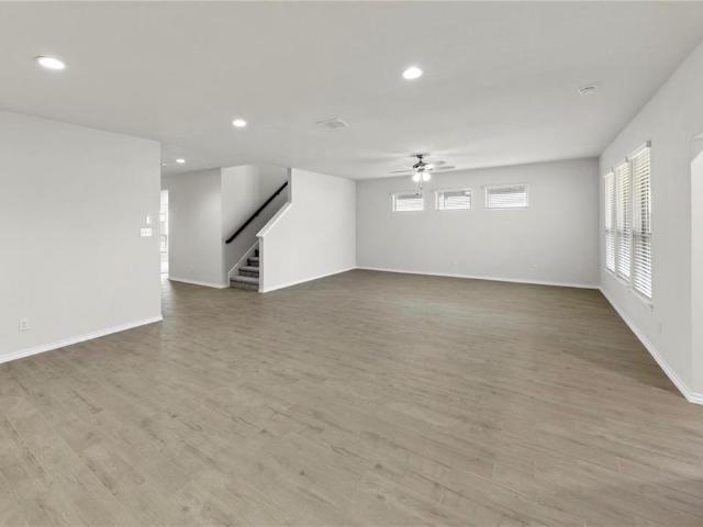 2112 Sesaro Drive