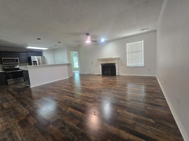 2112 Spring Hill Cir