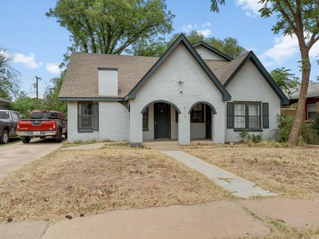 2112 27th St, Lubbock, TX 79411