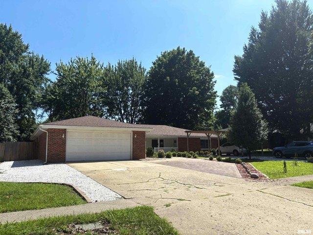 2112 2 Westchester Blvd, Springfield, IL 62704