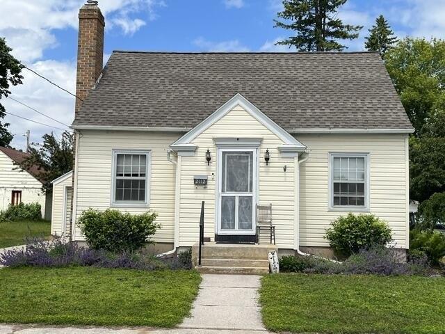 2112 30th St, Two Rivers, WI 54241