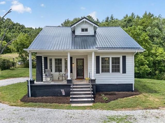 21133 Rich Valley Rd, Abingdon, VA 24210
