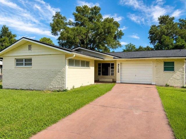 21136 SW Honeysuckle St, Dunnellon, FL 34431