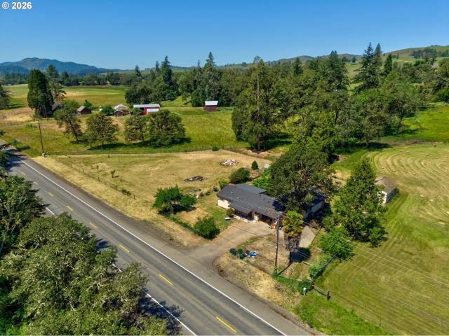21138 n umpqua hwy