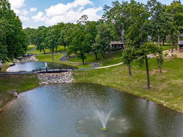 2113 Mill Pond Cir, Grove, OK 74344
