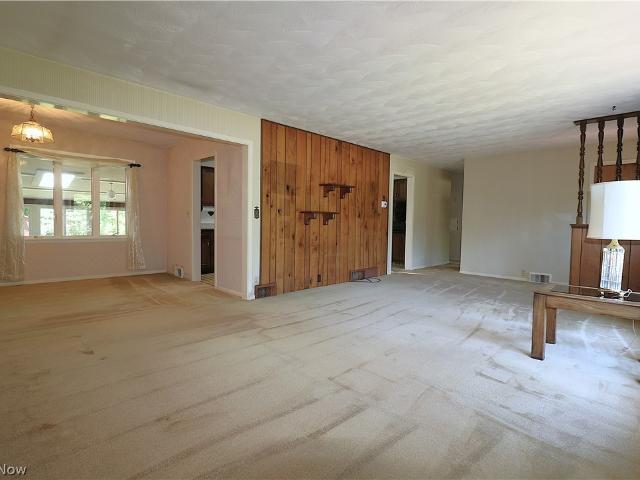 2113 New State Road