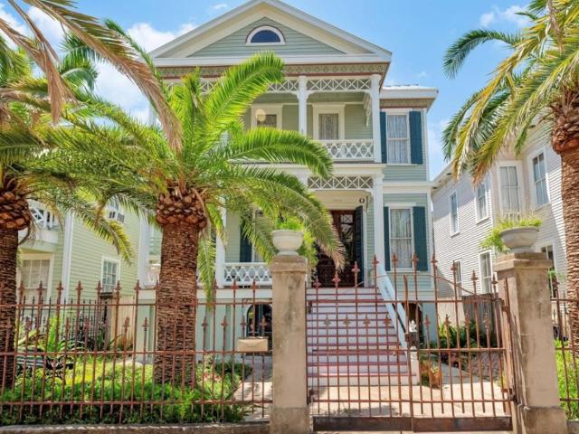 2113 Avenue H, Galveston, TX 77550 | MLS #36134