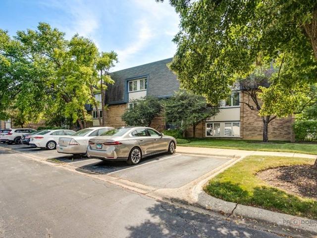 2113 Ammer Ridge Ct Unit 301, Glenview, IL 60025