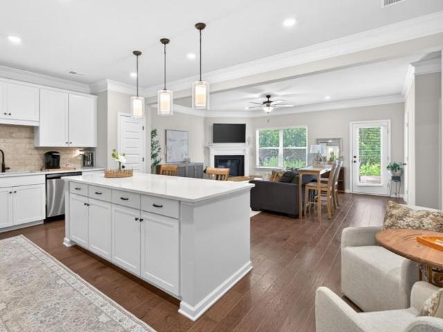 2113 Buford Town Drive