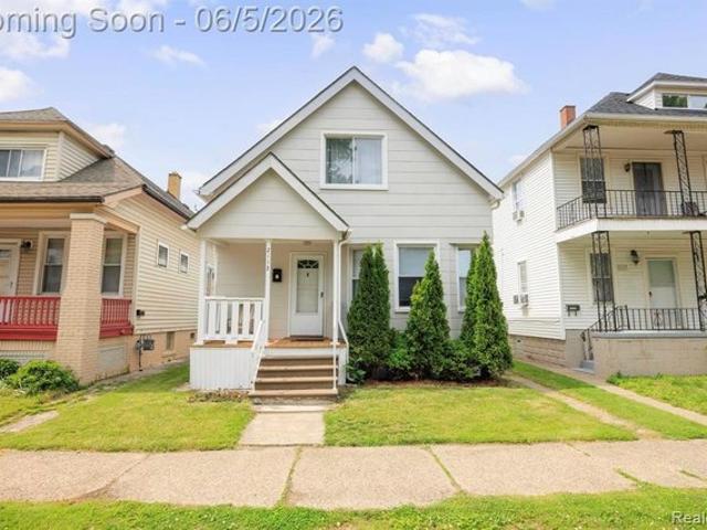 2113 Belmont St, Hamtramck, MI 48212