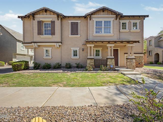 2113 e huntington drive