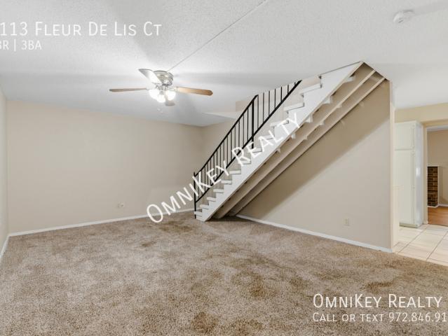 2113 Fleur De Lis Ct, 2 beds, 2 full and 1 half baths