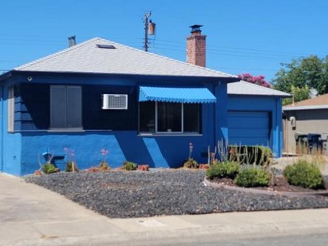 2113 Fruitridge Rd, Sacramento, CA 95822