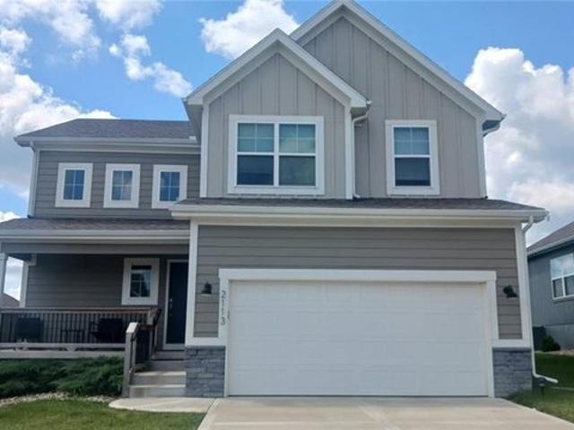 2113 SW Rutherford Dr, Lee's Summit, MO 64082