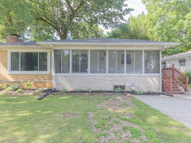 2113 Southeast Blvd, Evansville, IN 47714