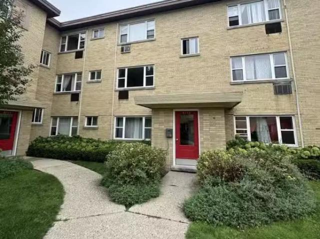 2113 W Howard Street, 2B, Evanston, IL 60202