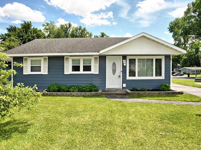 2113 W Porter Ave, Chesterton, IN 46304