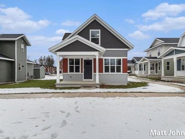 2113 Willard Ave SE, Grand Rapids, MI 49507