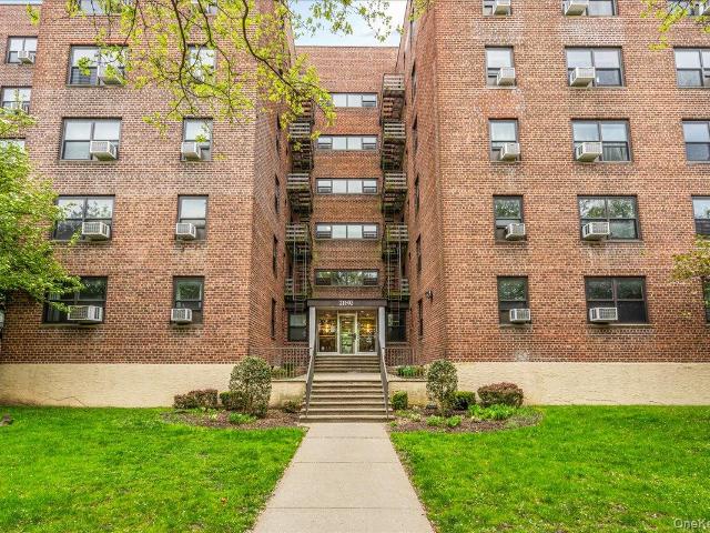 211 0 rd Avenue 4P