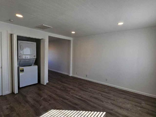 211 & 219 Candelaria Rd. NW 2 Bedroom Apartment for Rent at 219 Candelaria Rd Nw, Albuquerque, NM 87107 Monkbridge Gardens
