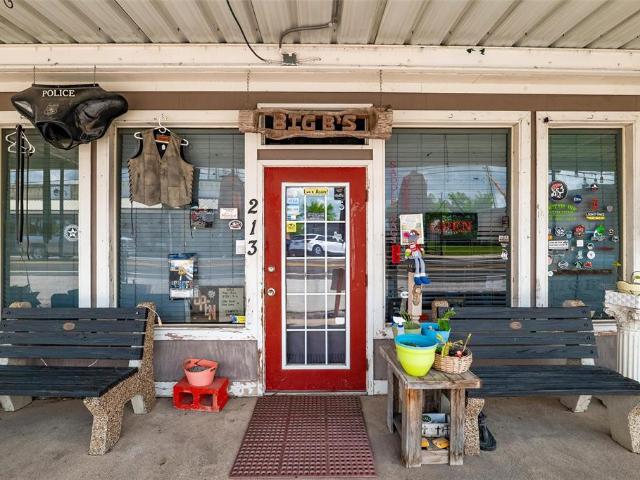 211 213 Main Street