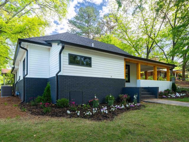 211 5Th Avenue Ne