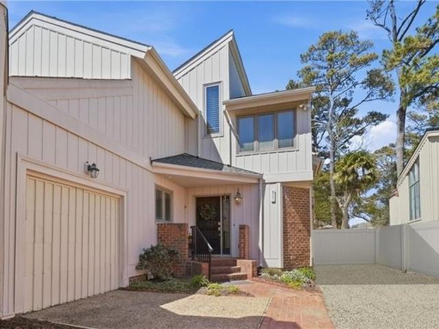 211 86th St Unit F, Virginia Beach, VA 23451
