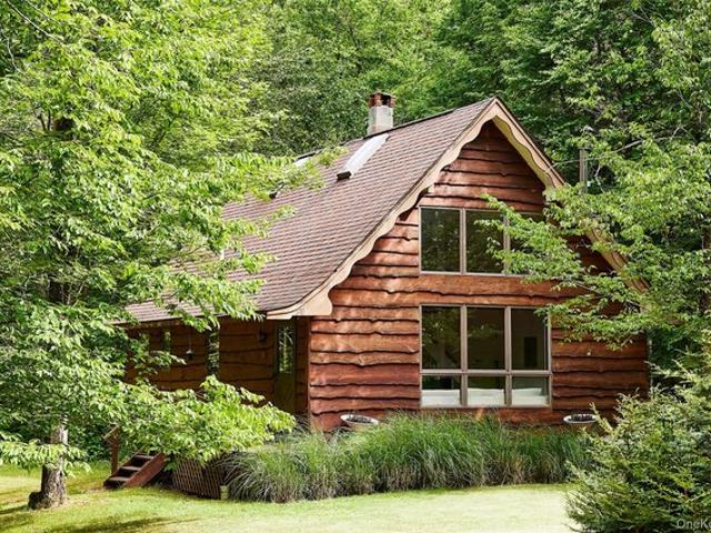 211 County Road 94, Hankins, NY 12741