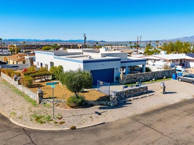 211 Columbine Dr, Lake Havasu City, AZ 86403