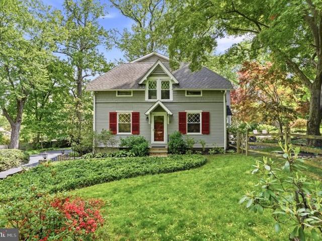 211 Comrie Dr, Villanova, PA 19085