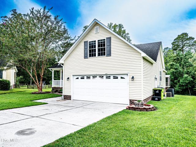 211 Canterwood Lane