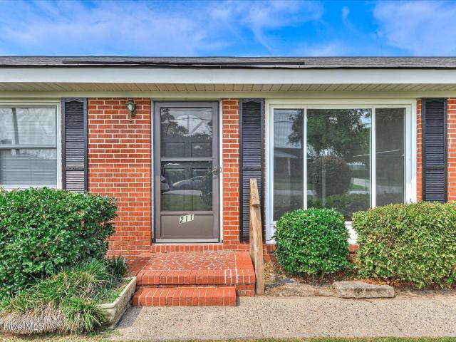 211 Casa Linda Drive