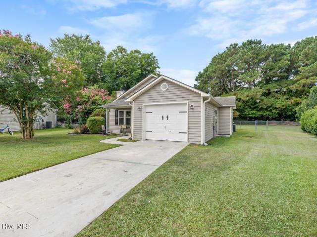 211 Clydesdale Court