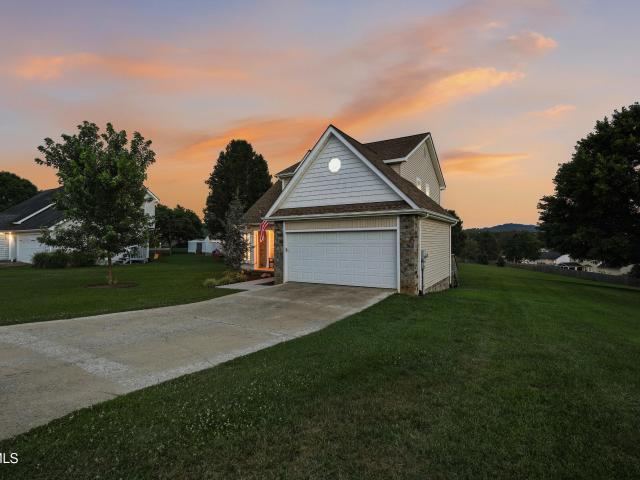 211 Crystal Springs Circle
