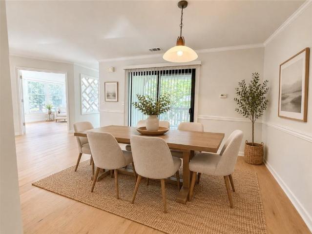 211 Abingdon Way
