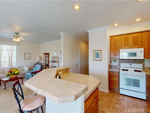 211 Albatross Lane