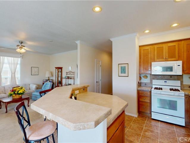 211 Albatross Lane