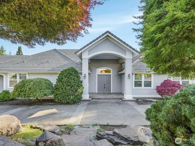 211 Alderwood Dr, Chehalis, WA 98532