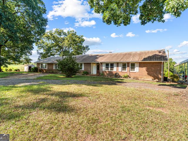 211 Allen Rd