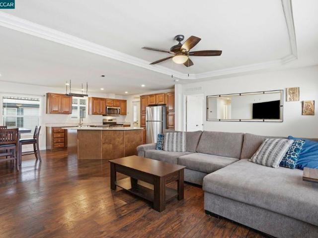211 Aria Dr